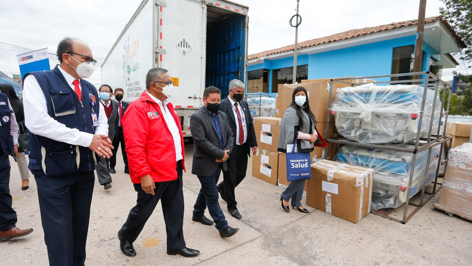 Cusco Minsa Entrega 44 Toneladas De Productos Farmacéuticos Y 17