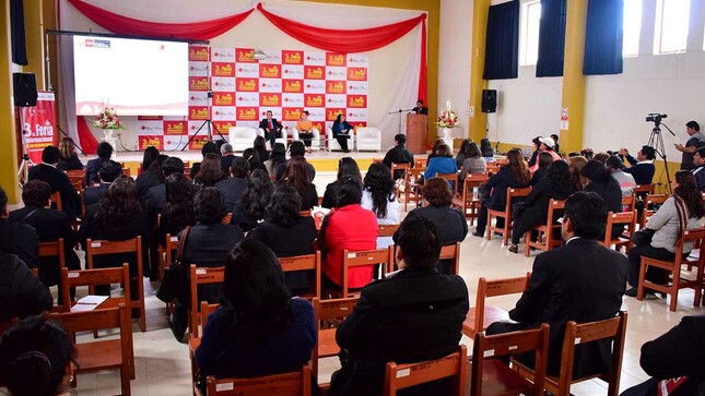 Iii Feria Internacional Del Buen Desempeño Docente Compartió